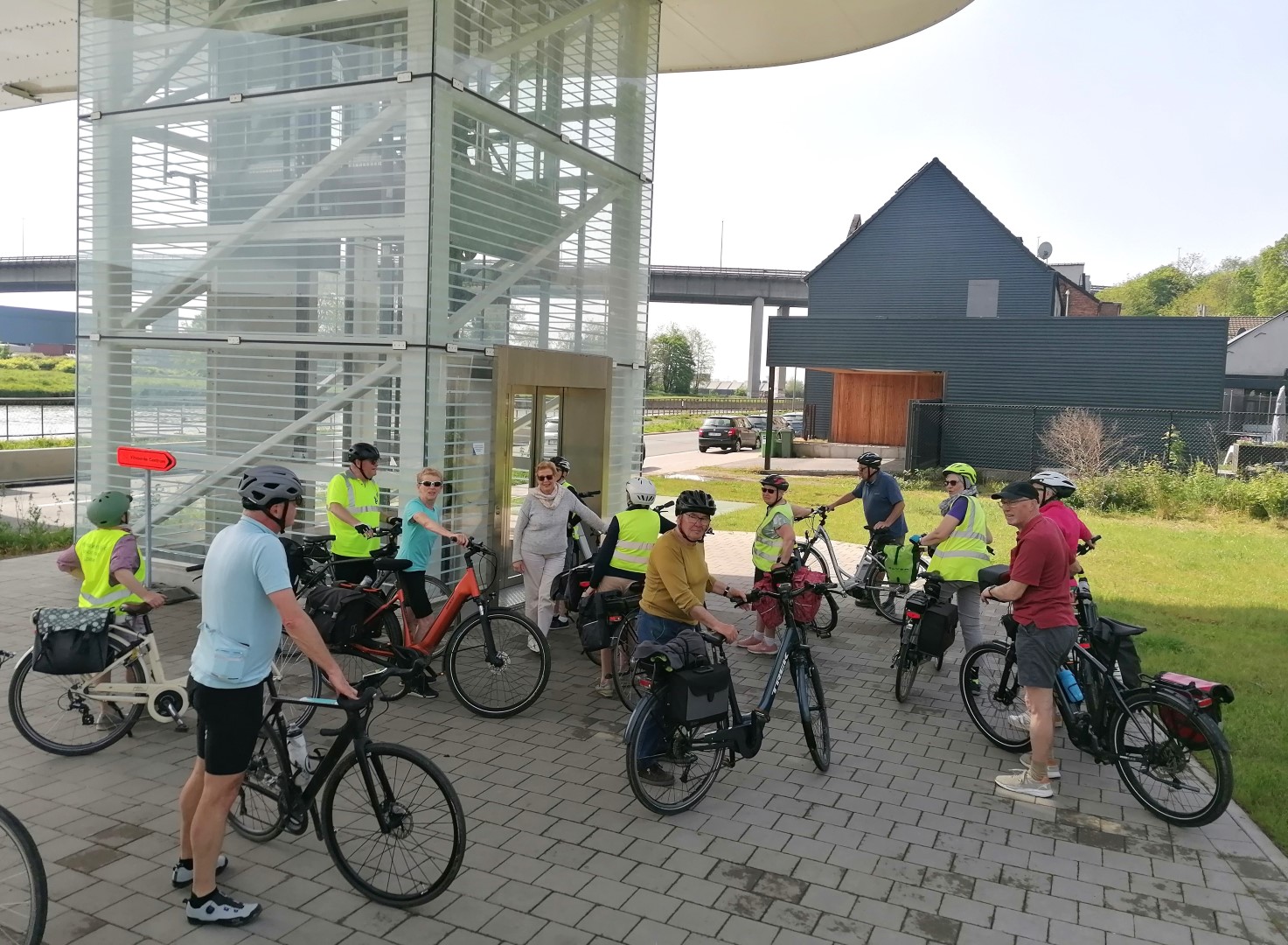 Fietsen in het spoor van ...de 'Dertigers' | Pasar